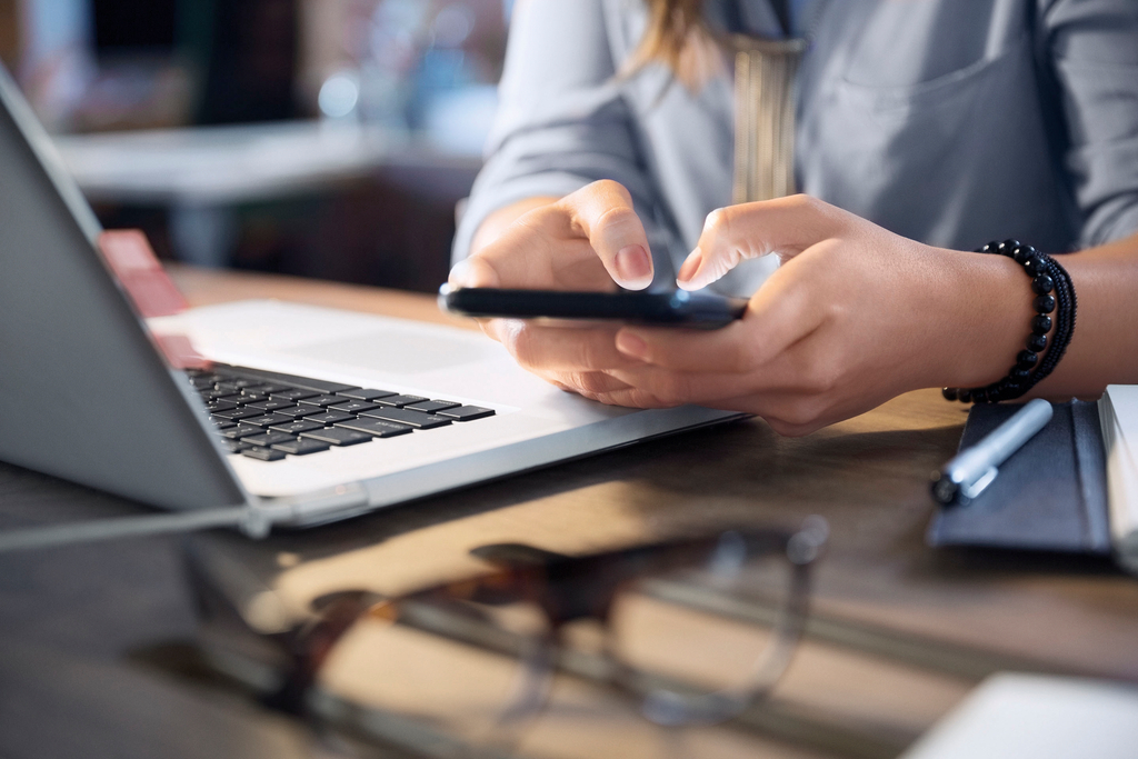 Les Forfaits mobile pour les pros et les TPE - SFR Business Réunion